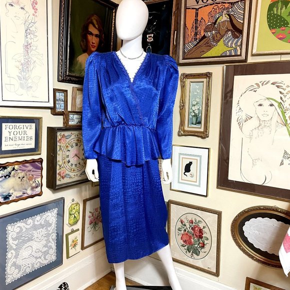 Patra | Dresses | 8s Vintage Patra Royal Blue Alligator Pattern Silky ...